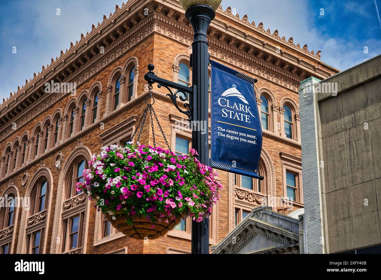 Downtown springfield hi-res stock photography and images - Alamy