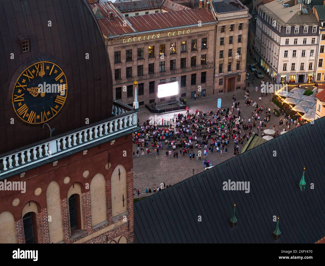 Cityscape prominent clock tower hi-res stock photography and images - Alamy