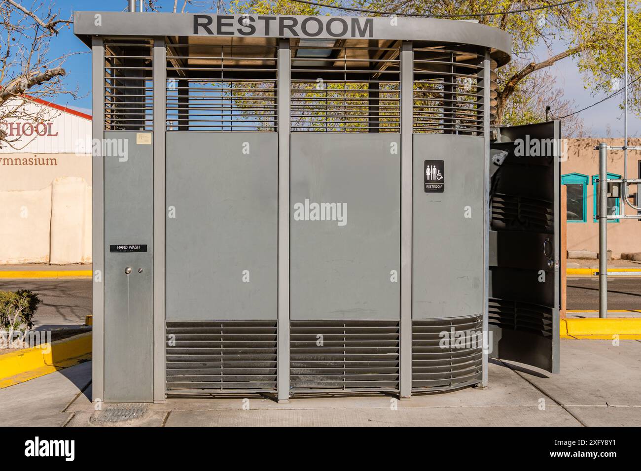 Stand toilet hi-res stock photography and images - Alamy