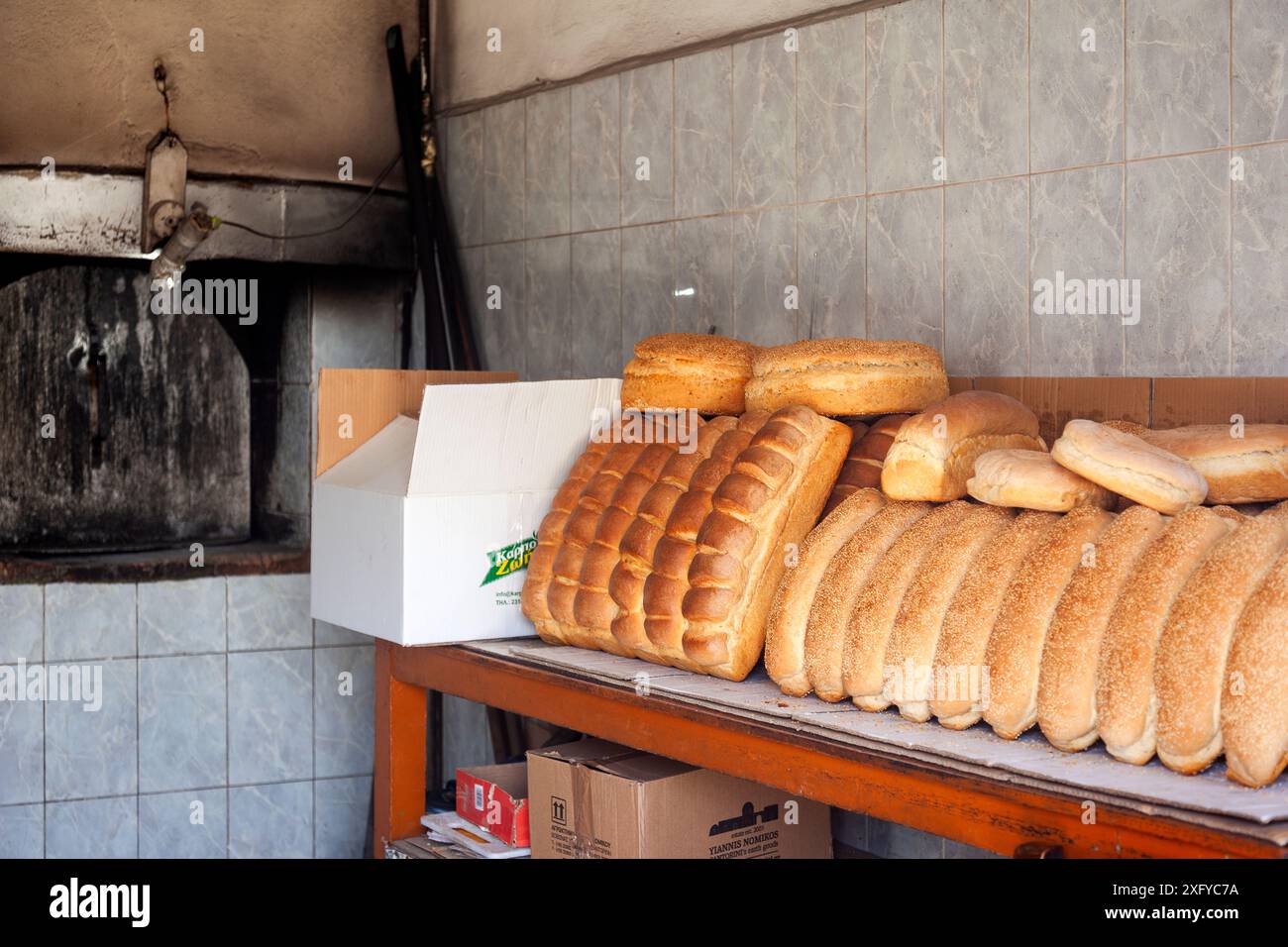 Old fashioned bread shop hi-res stock photography and images - Alamy