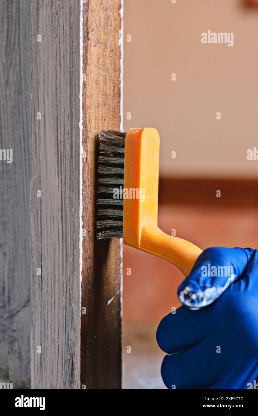Wood Furniture Restoration: Brushing Technique for a Smooth Finish ...