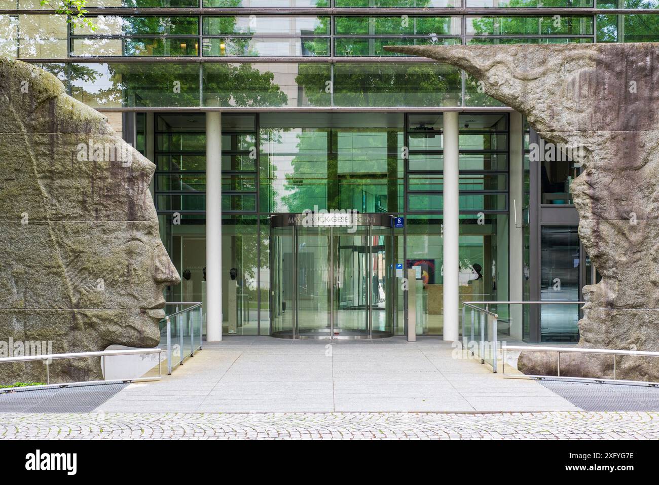 Stone sculpture on entrance hi-res stock photography and images - Alamy