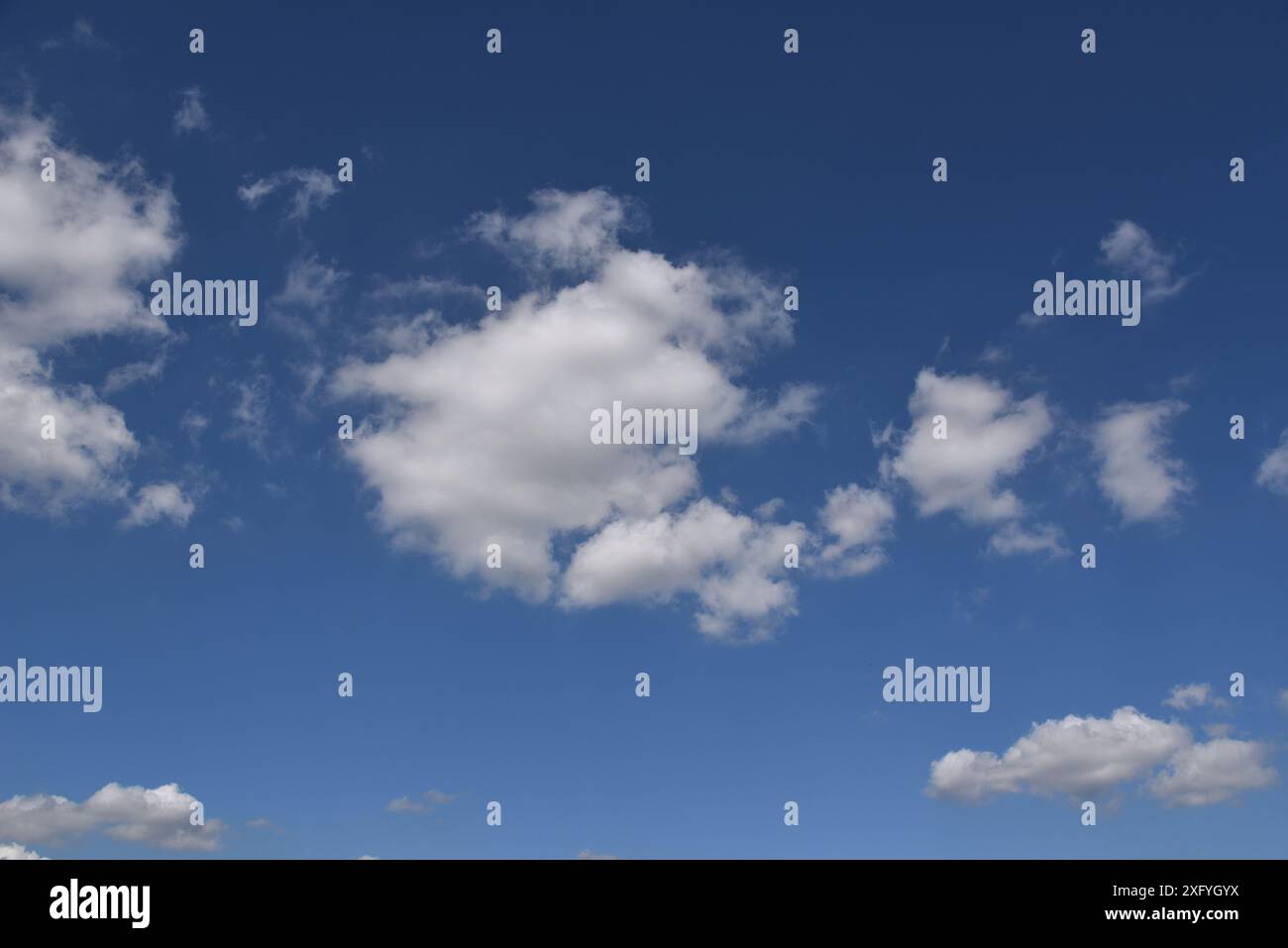 Weather and clouds hi-res stock photography and images - Alamy