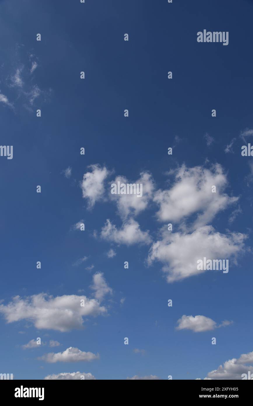 Fair weather clouds hi-res stock photography and images - Alamy