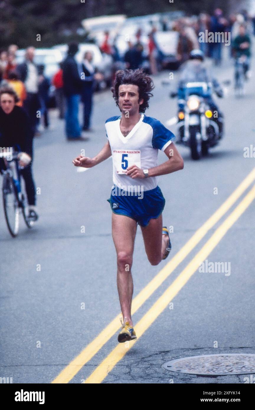 Frank Shorter (USA) competing in 1978 Boston Marathon Stock Photo - Alamy