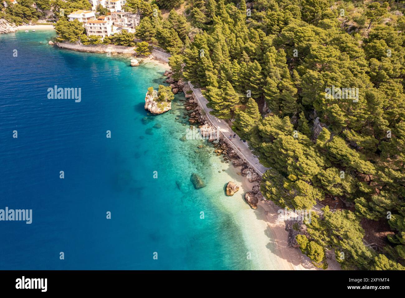 The landmark Brela stone or Kamen Brela on Punta Rata beach near Brela, Croatia, Europe Stock ...