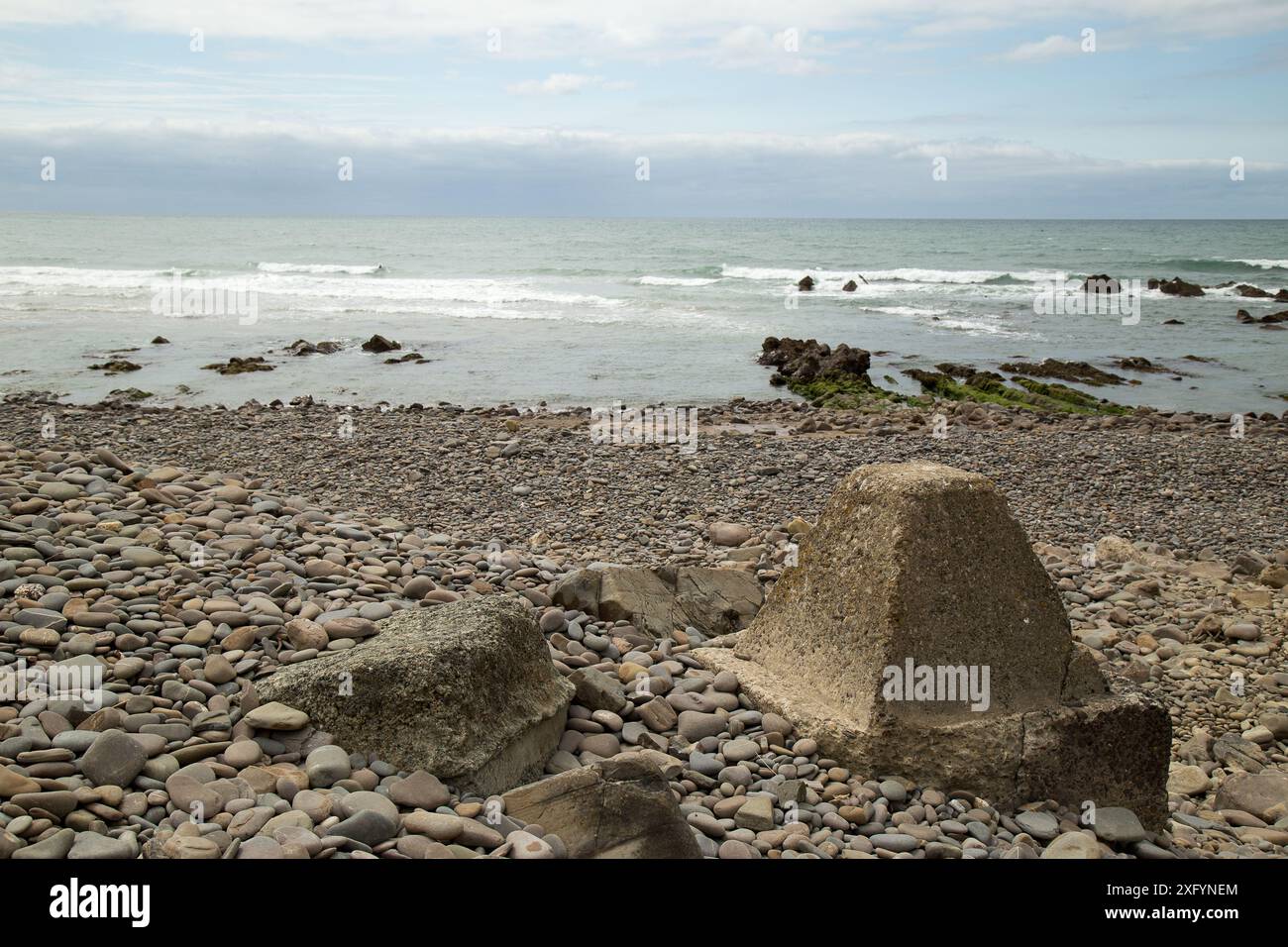 Northcott mouth rocks sand hi-res stock photography and images - Alamy