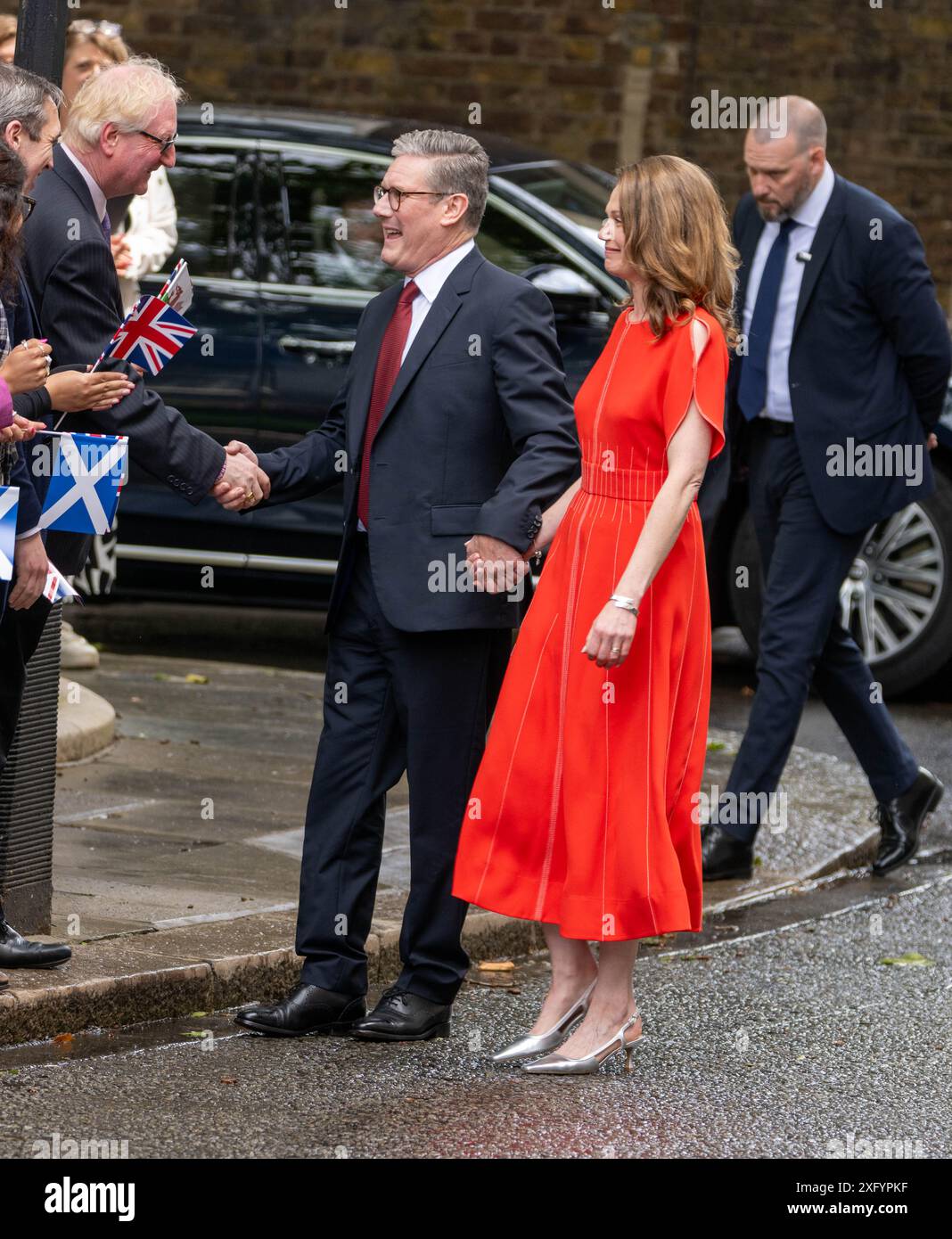 London, UK. 5th July, 2024. Sir Keir and Lady Victoria Starmer arrive ...