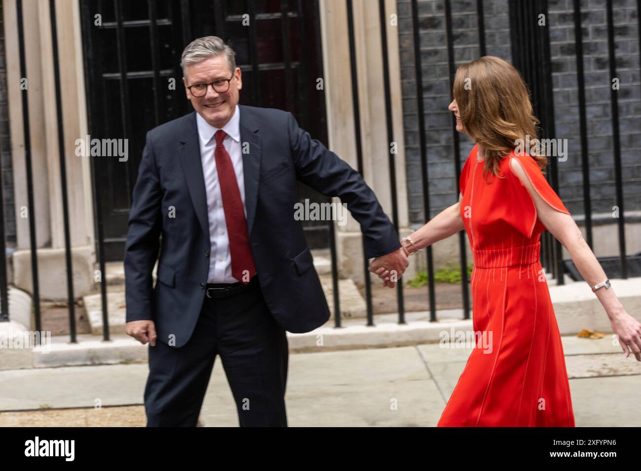 London, UK. 5th July, 2024. Sir Keir and Lady Victoria Starmer arrive ...