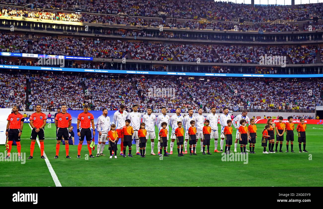 Argentina's footballers stand at the field to star enters the the Copa ...