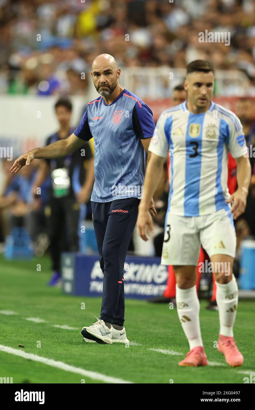 Ecuador's head coach Felix Sanchez Bas (L) gestures during the Copa ...