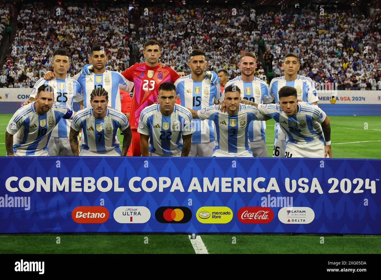 Argentina national team pose for a picture before the Copa America USA ...