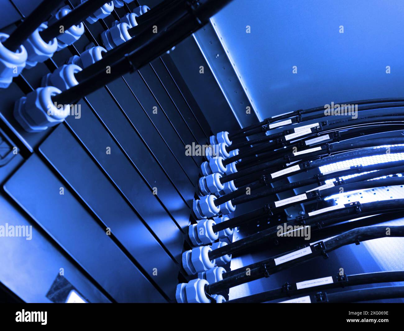 Network cables in data hi-res stock photography and images - Alamy
