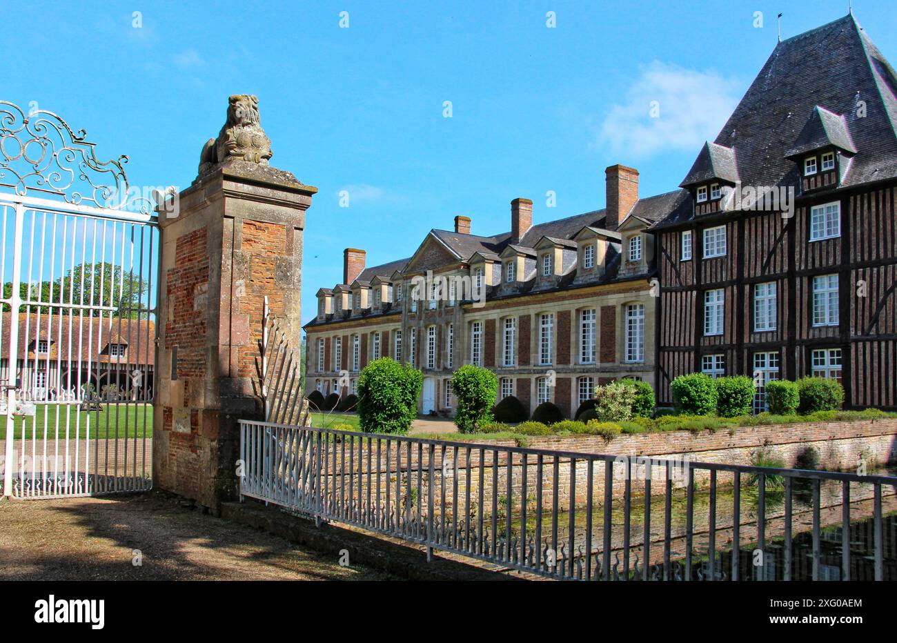 Chateau de Grandchamp-le-chateau (XV - XVIII) listed building, Calvados ...
