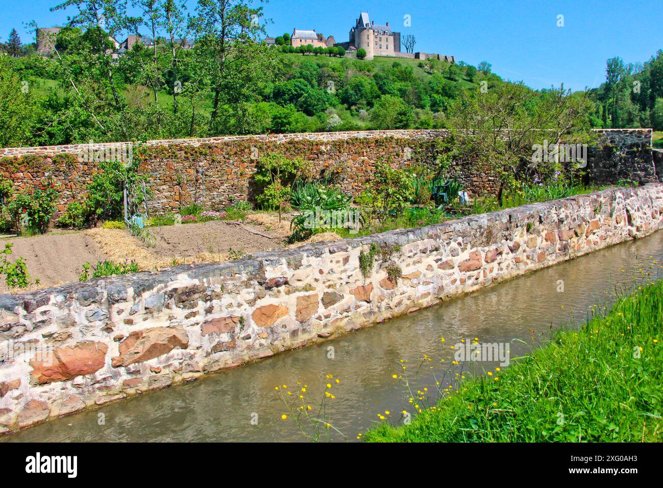 Medieval town that defied William the Conqueror, perched on a 70-metre ...