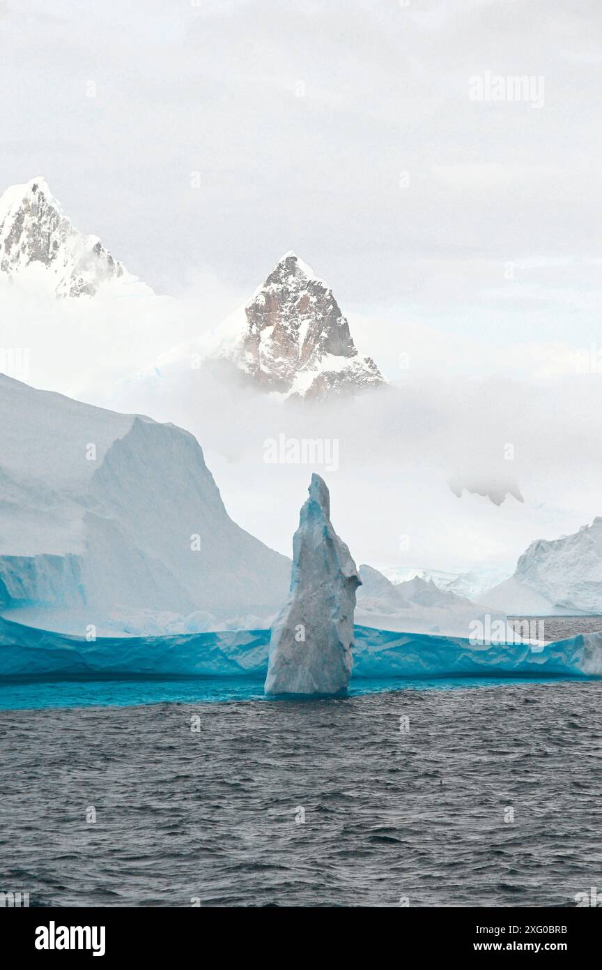 Icebergs of Flanders bay, discovered in 1898 by belgian explorator ...