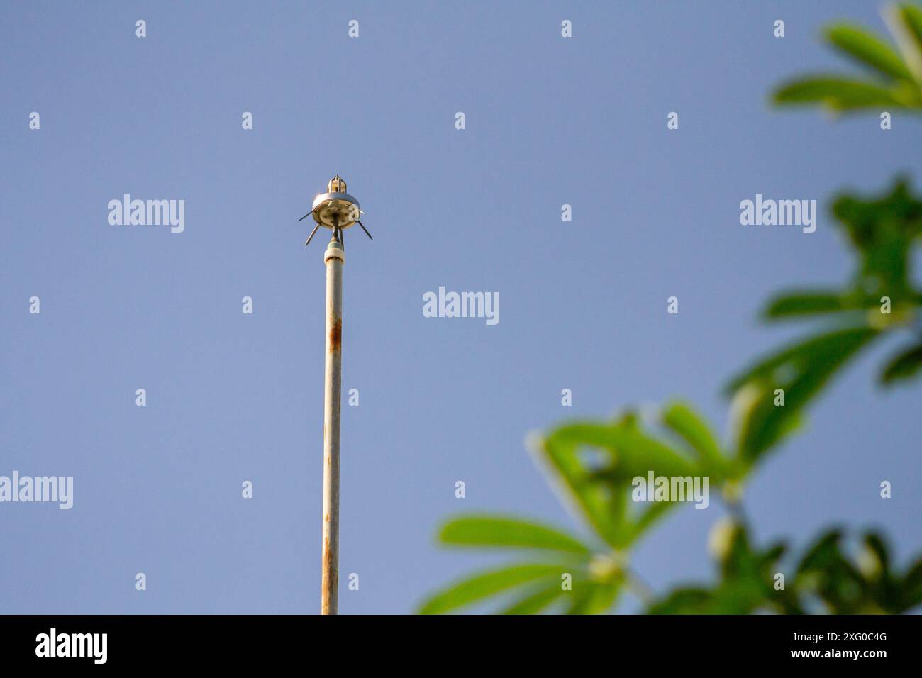 Lightning rod conductor wire hi-res stock photography and images - Alamy