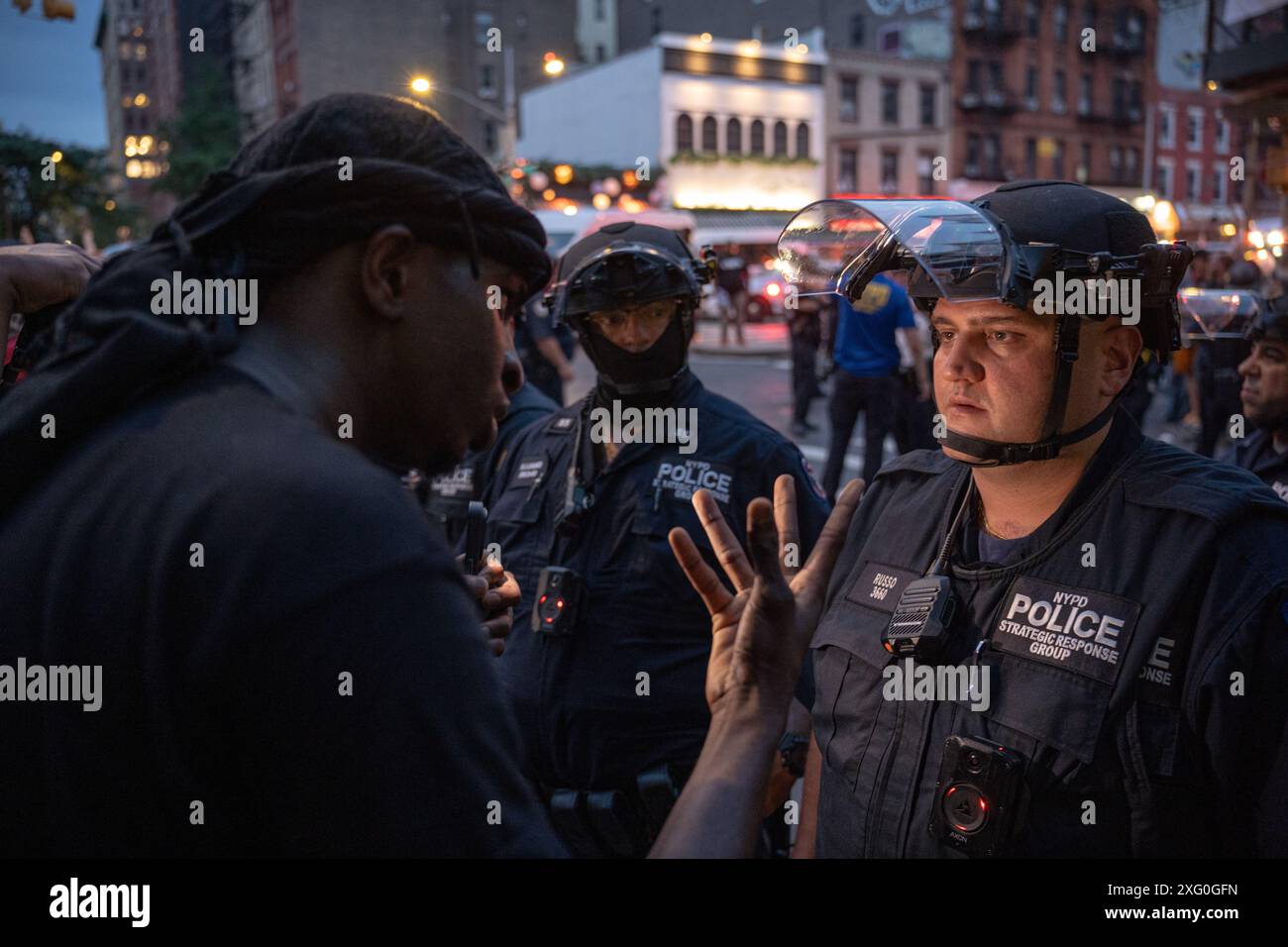 Nypd srg hi-res stock photography and images - Alamy