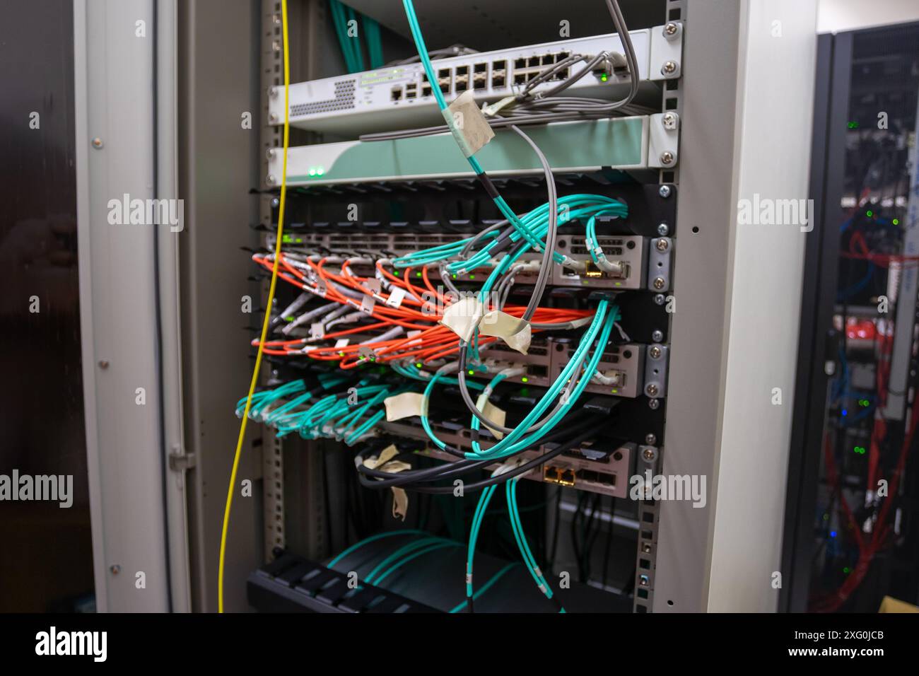 Gateway internet access service hi-res stock photography and images - Alamy