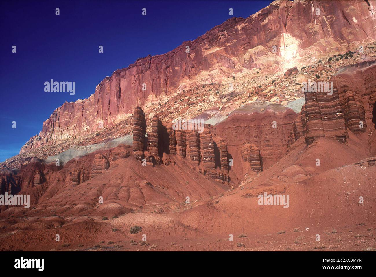 Cliff face with geological layers, Capital Reef National Park, Utah ...