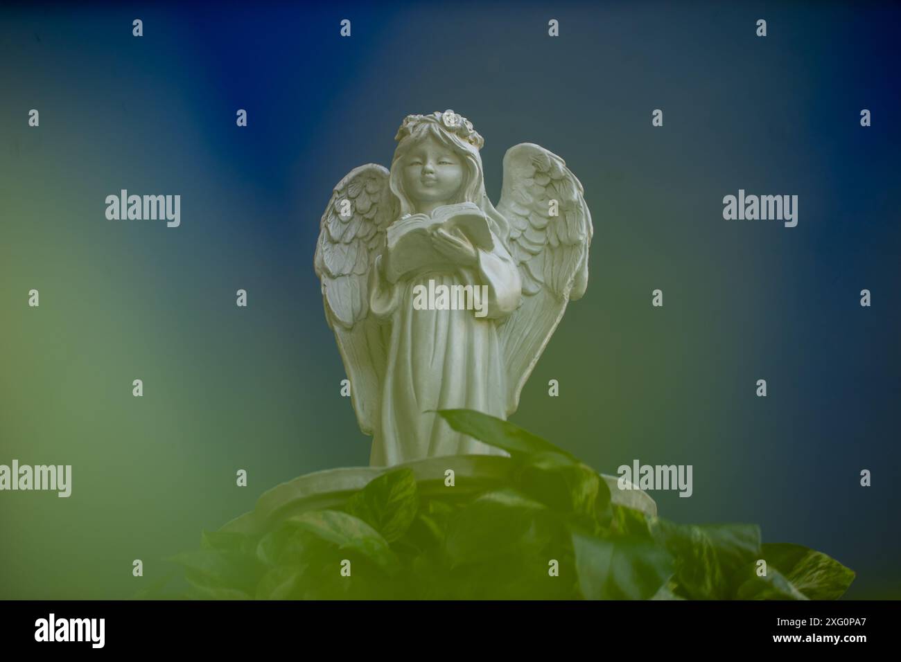 Statue still hi-res stock photography and images - Alamy