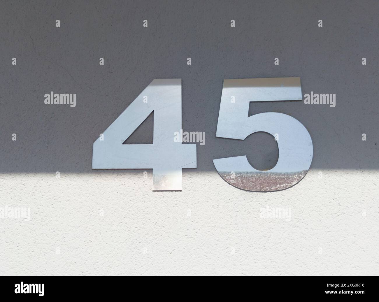 Number 45 sign hi-res stock photography and images - Alamy