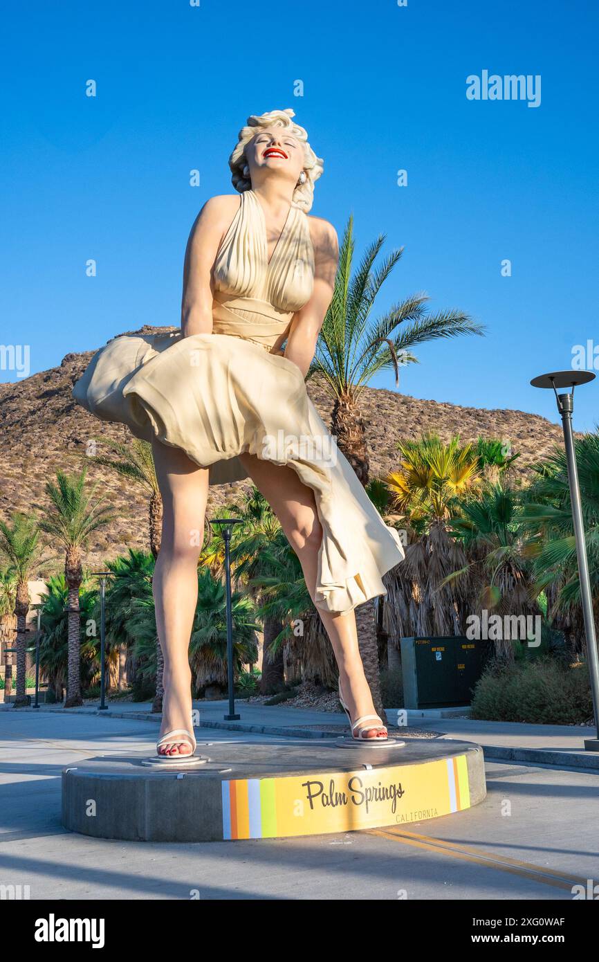 Marilyn Monroe statue outside the Palm Springs Art Museum in Palm ...