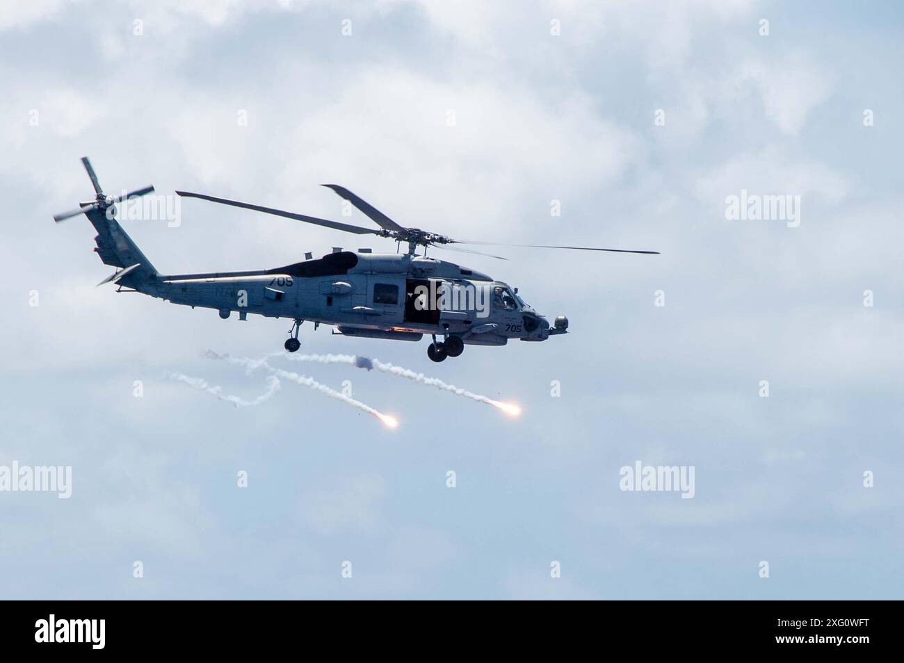 240703-N-VY281-1319 PACIFIC OCEAN (July 3, 2024) An MH-60R Sea Hawk ...