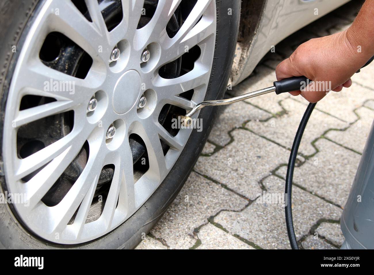 Check valve hi-res stock photography and images - Alamy