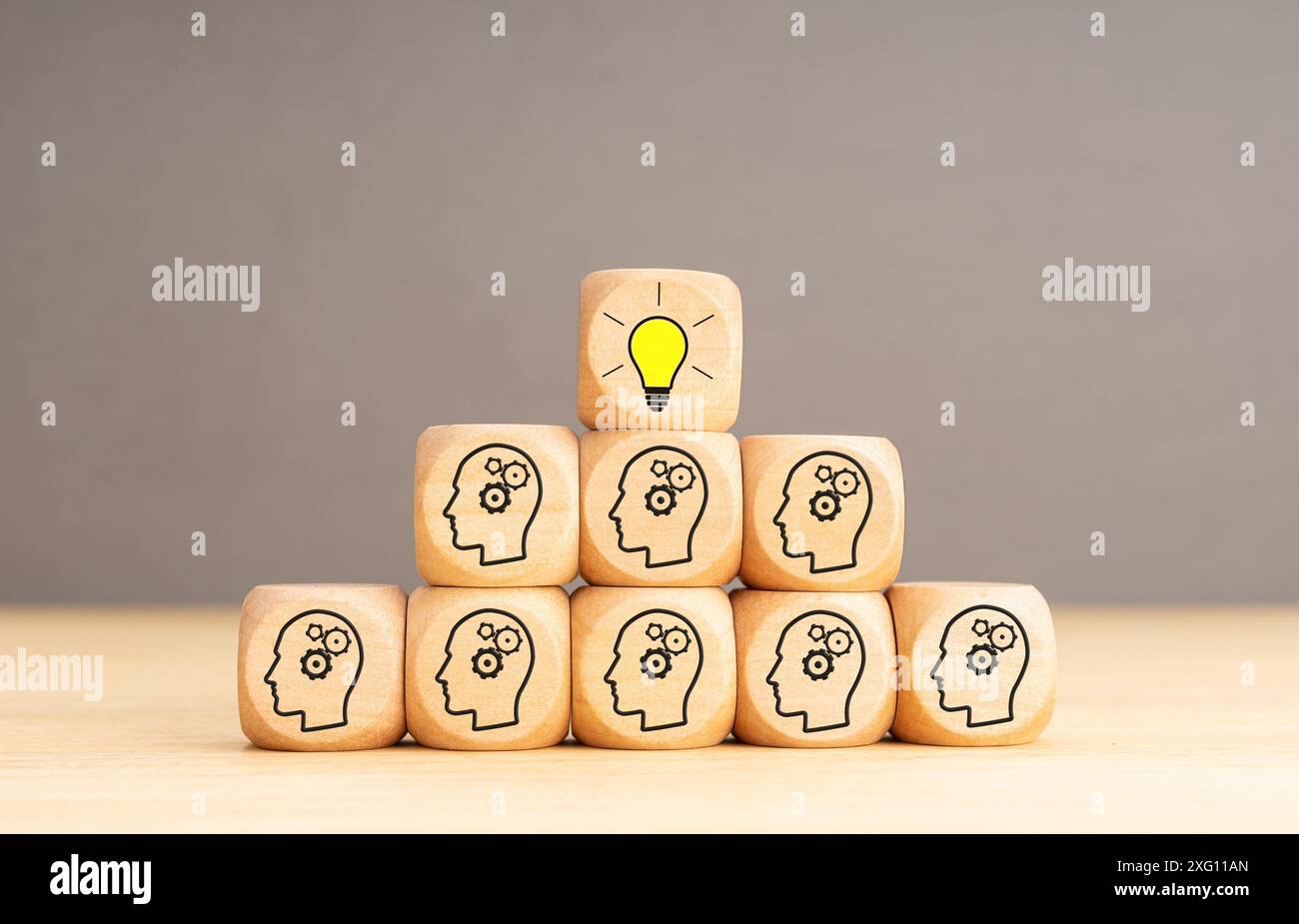 Team Creative idea or innovative idea concept. Brainstorming process ...