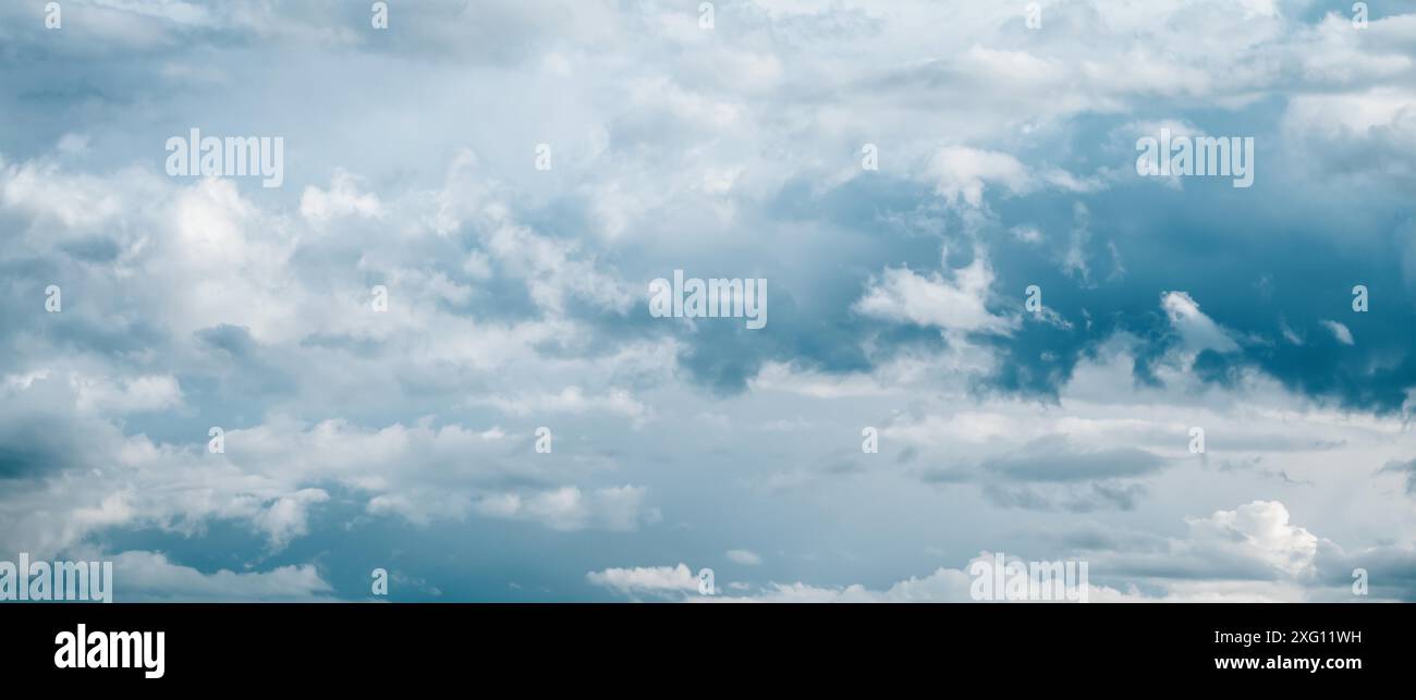 Banner gray sky hi-res stock photography and images - Alamy