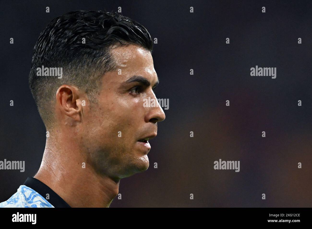 Cristiano ronaldo side profile hi-res stock photography and images - Alamy