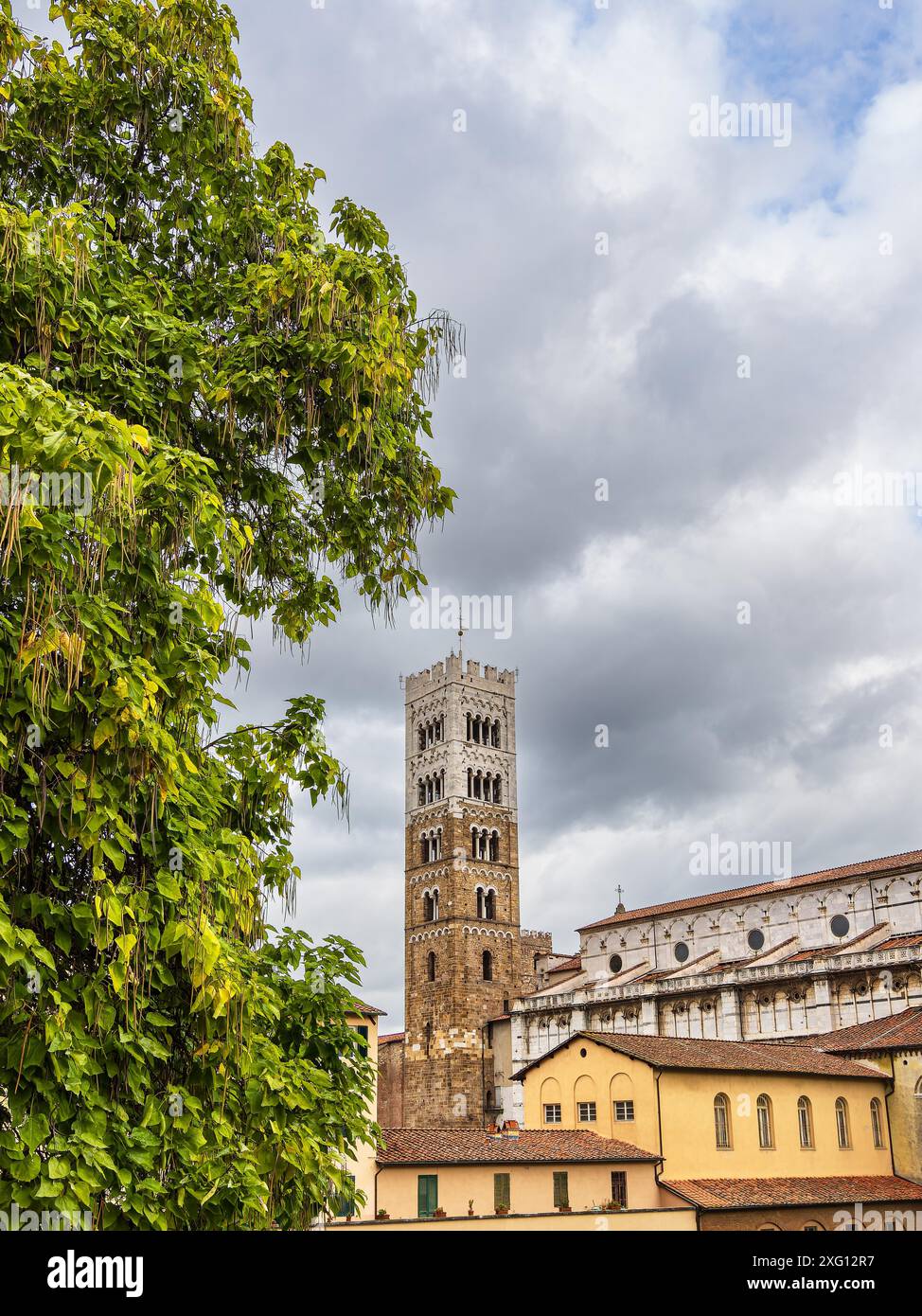 Historic lucca view hi-res stock photography and images - Alamy