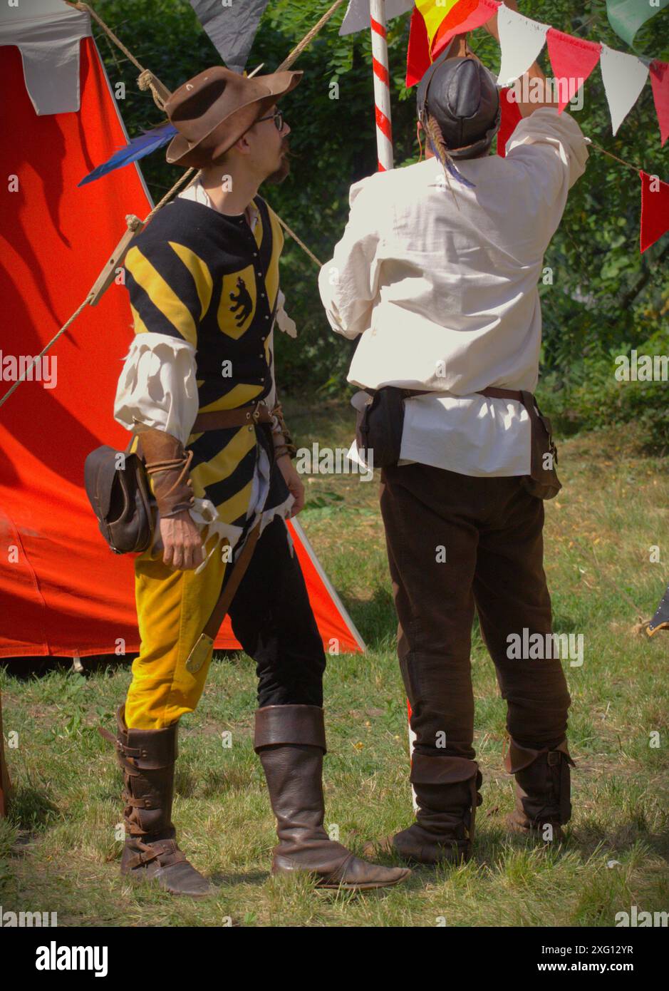People in historical costumes at a historical market Stock Photo - Alamy