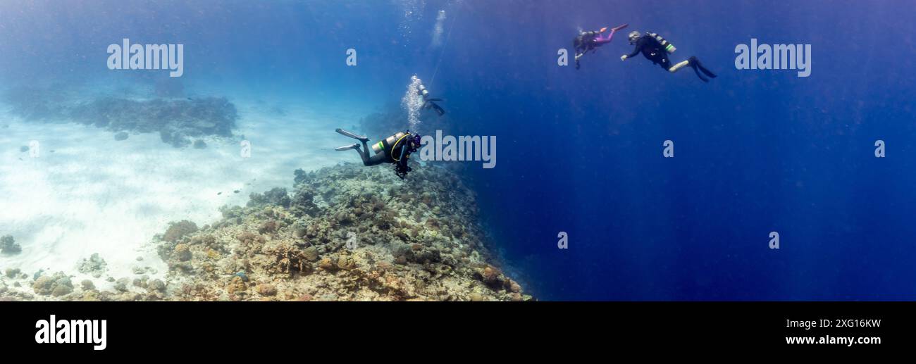 1000 feet off hi-res stock photography and images - Alamy