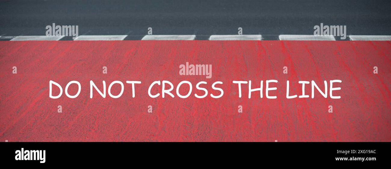 Cross road sign hi-res stock photography and images - Alamy
