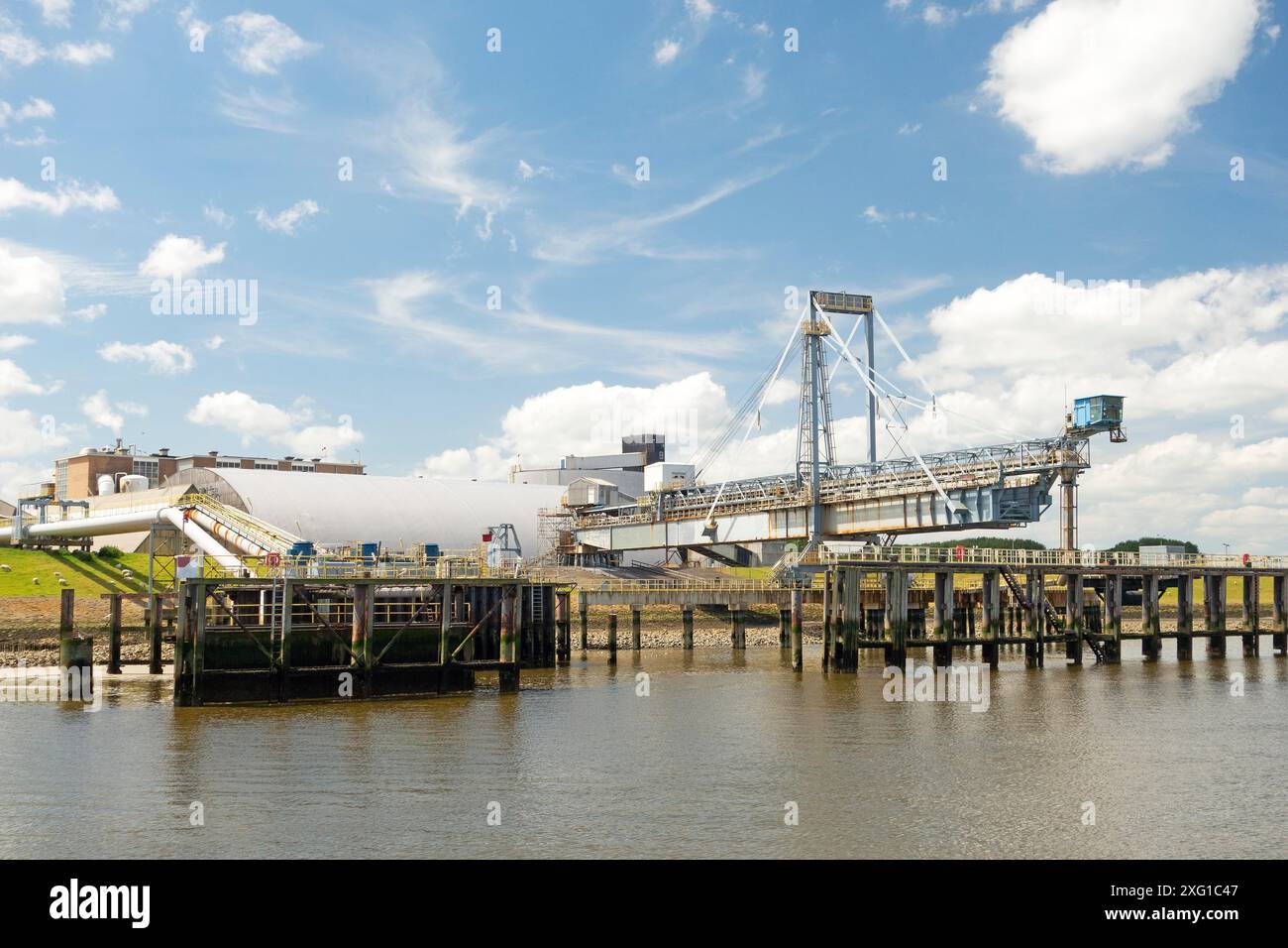 Aluminium plant hi-res stock photography and images - Alamy