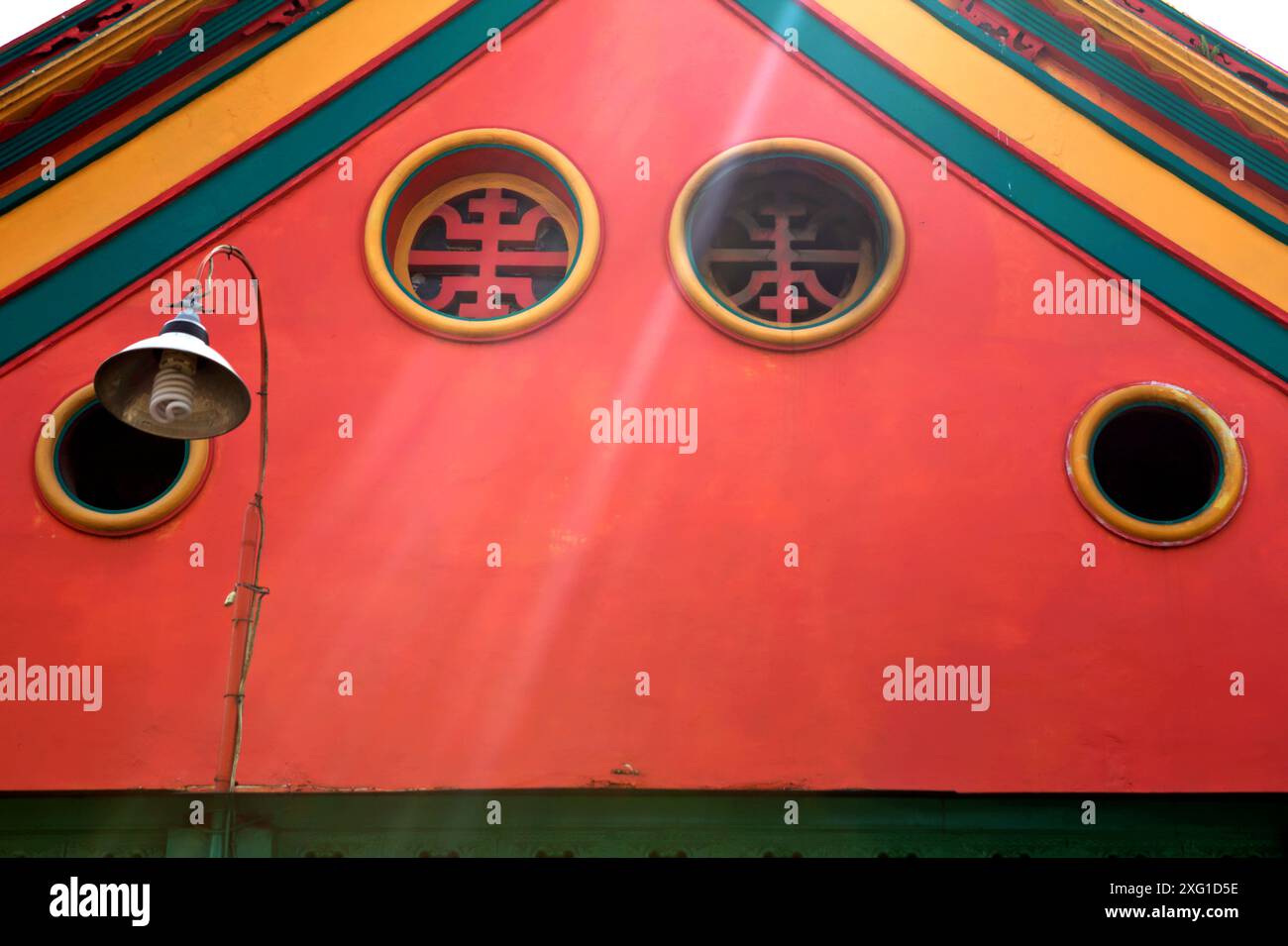 A lamp in front of Chandra Nadi (Soei Goeat Kiong) temple in Palembang ...