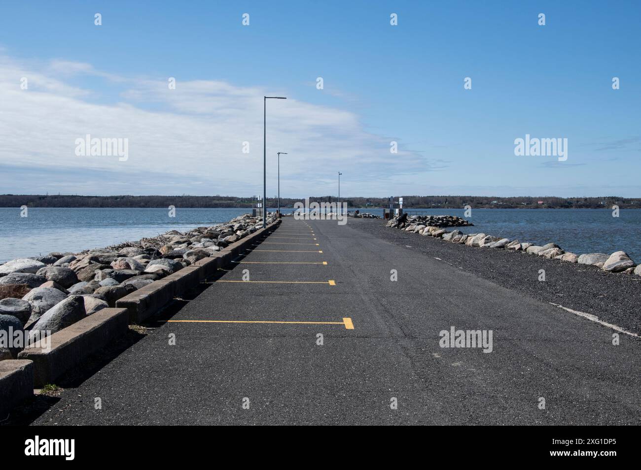 Current concrete pier hi-res stock photography and images - Alamy