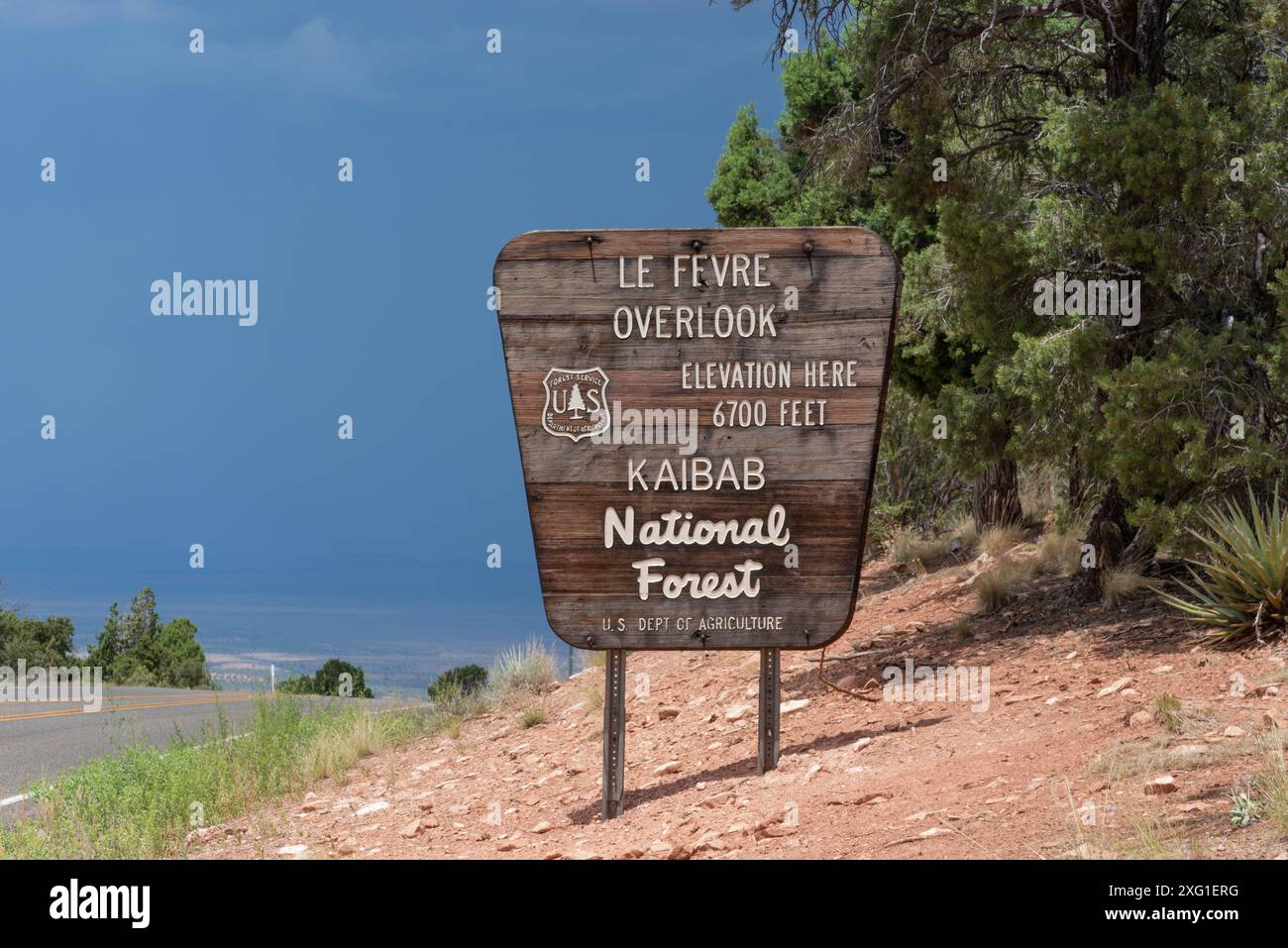 Wooden sign marks Le Fevre Outlook, elevation 6700 feet, Kaibab ...