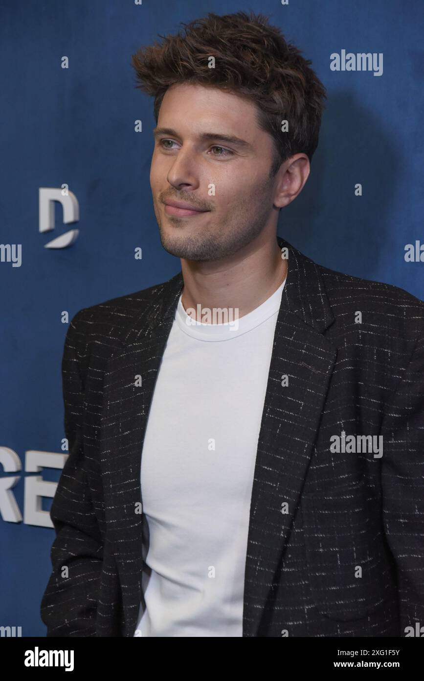 Beverly Hills, CA USA - March 10, 2024: Ronen Rubinstein attends ...