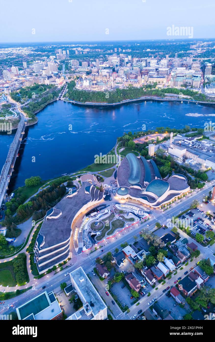 Aerial library parliament ottawa city hi-res stock photography and ...