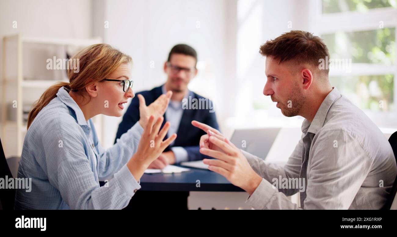 Mediating disputes hi-res stock photography and images - Alamy
