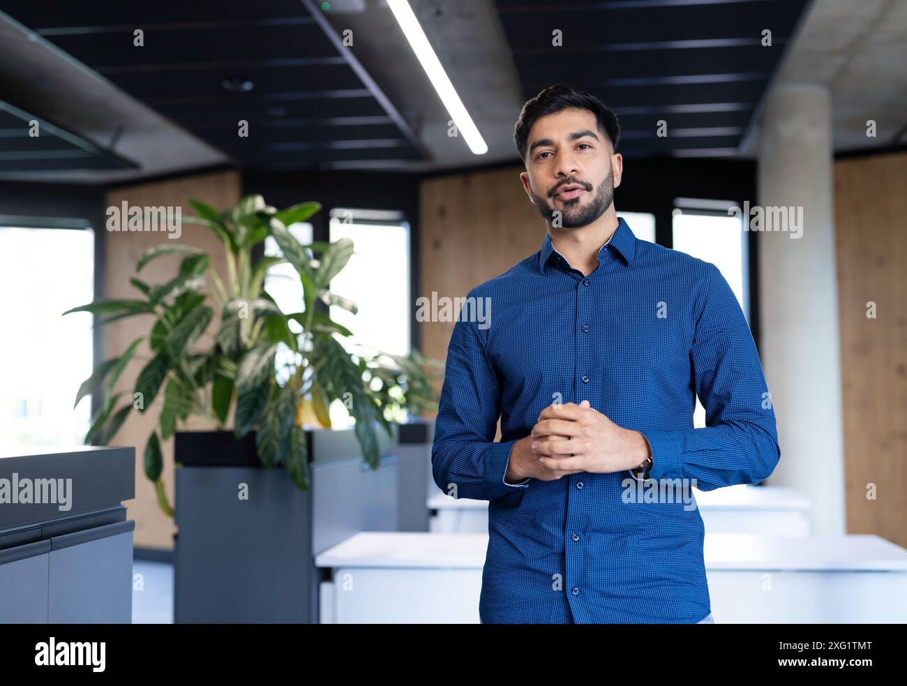 Professional attire in business hi-res stock photography and images - Alamy