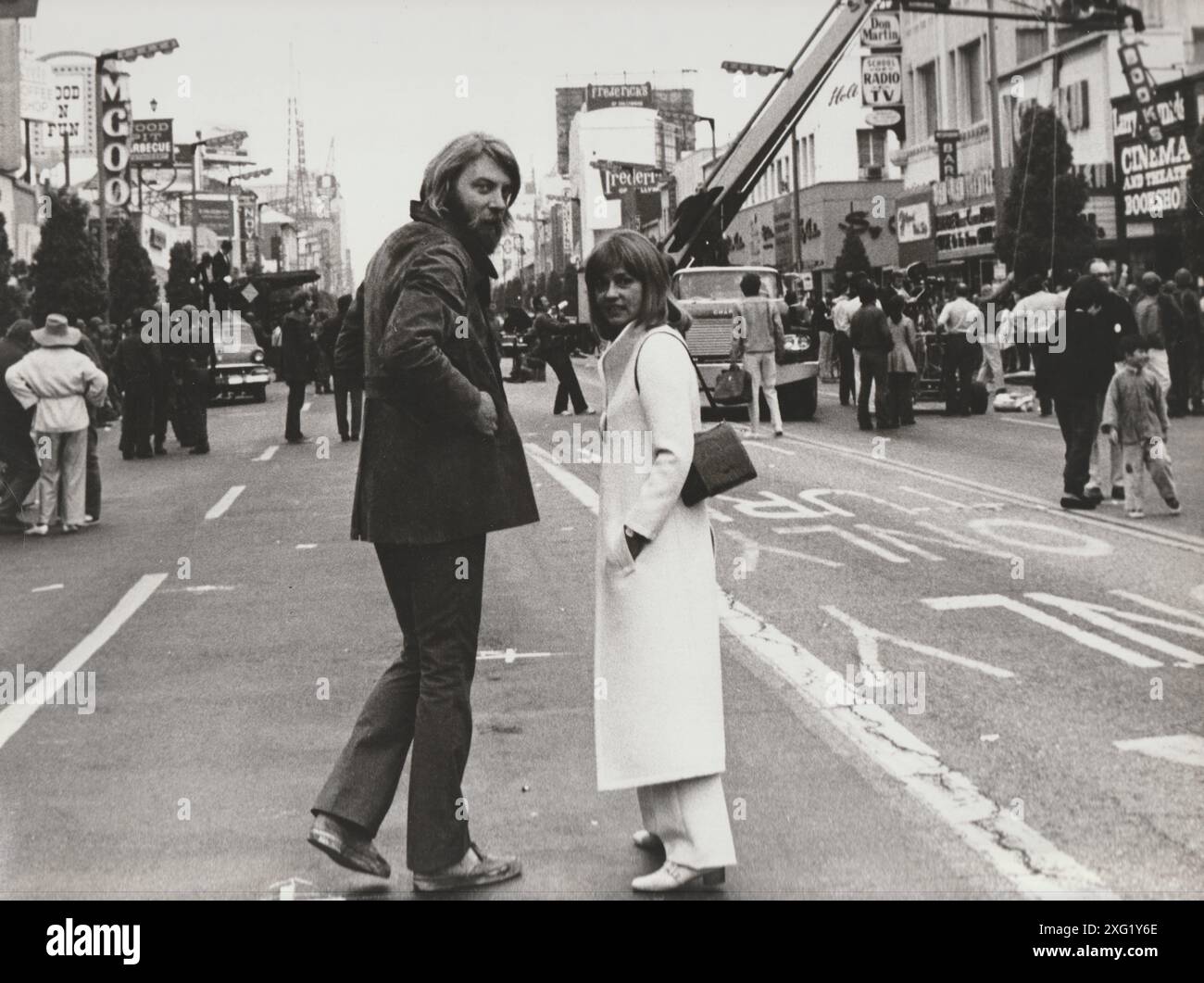 Alex in Wonderland (MGM, 1971). Donald Sutherland Jeanne Moreau. Behind ...