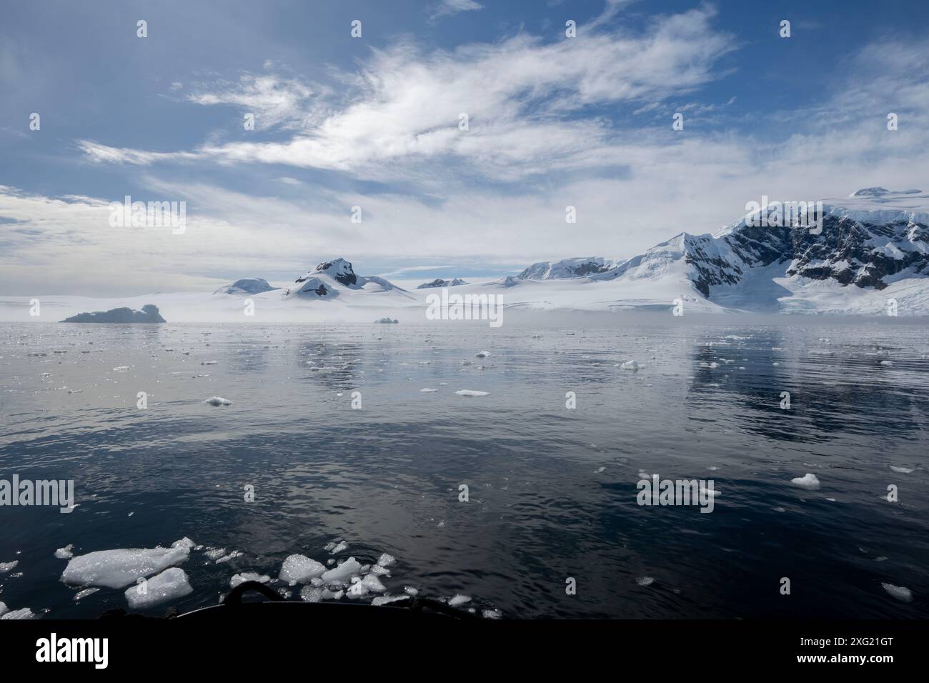 Landscapes of antarctica hi-res stock photography and images - Alamy