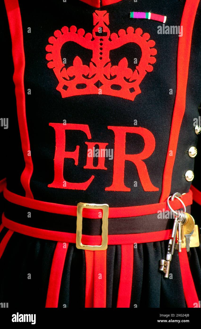 Beefeaters. Tower of London. London. England Stock Photo - Alamy
