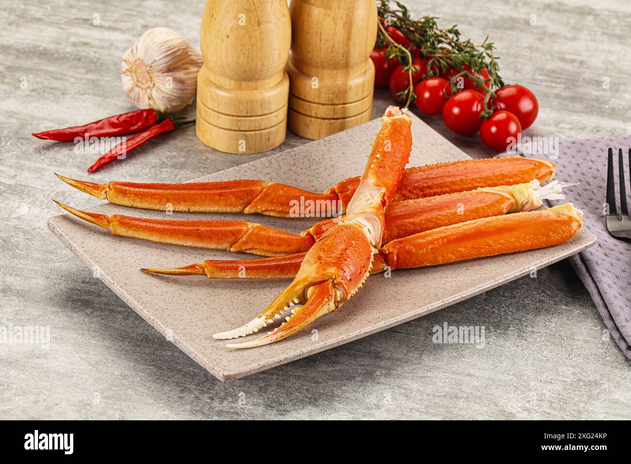 Delicous luxury boiled crab claw legs Stock Photo - Alamy