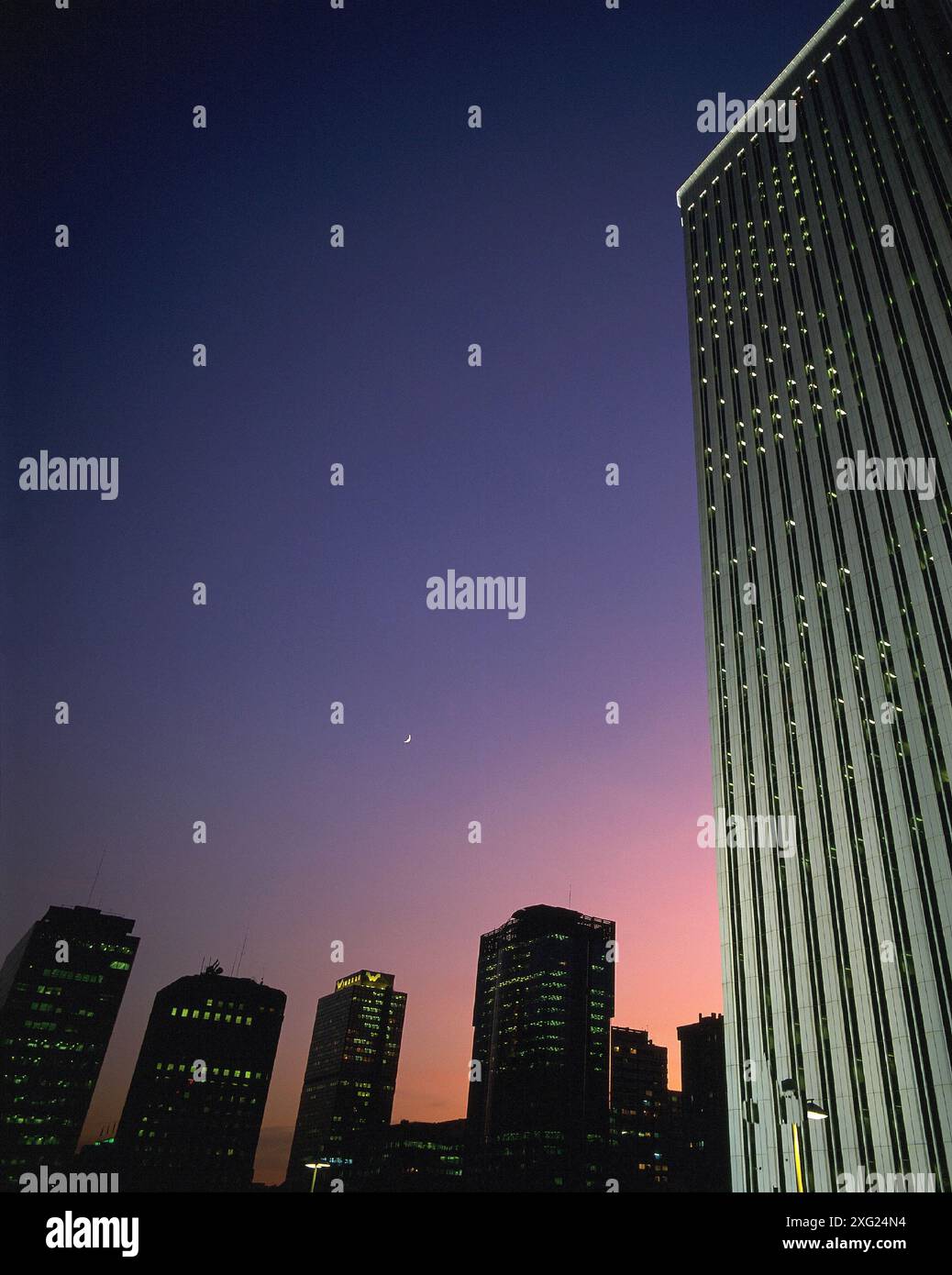 Picasso building hi-res stock photography and images - Alamy