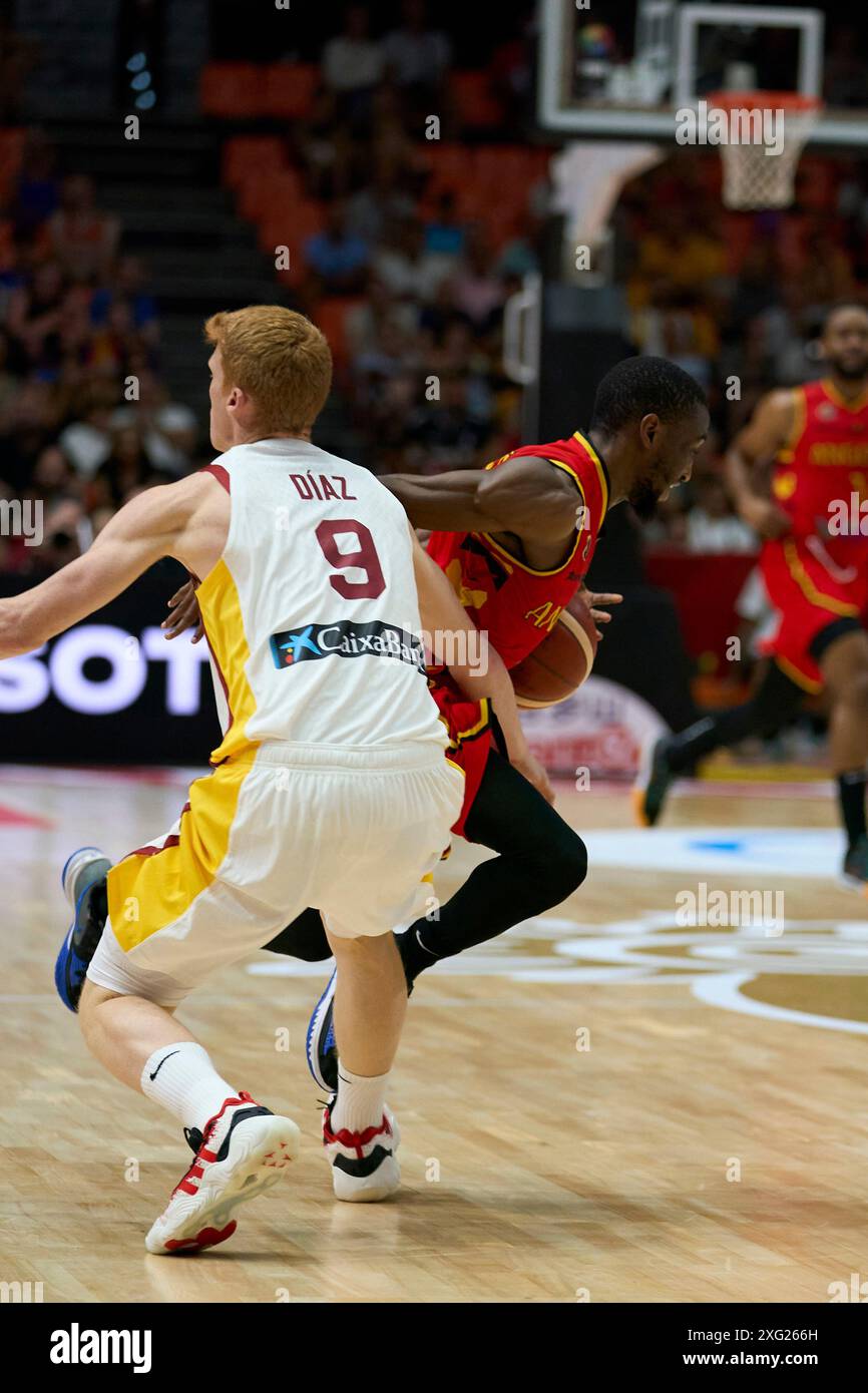 Alberto Diaz from Spain team, Childe Dundao from Angola team seen in ...